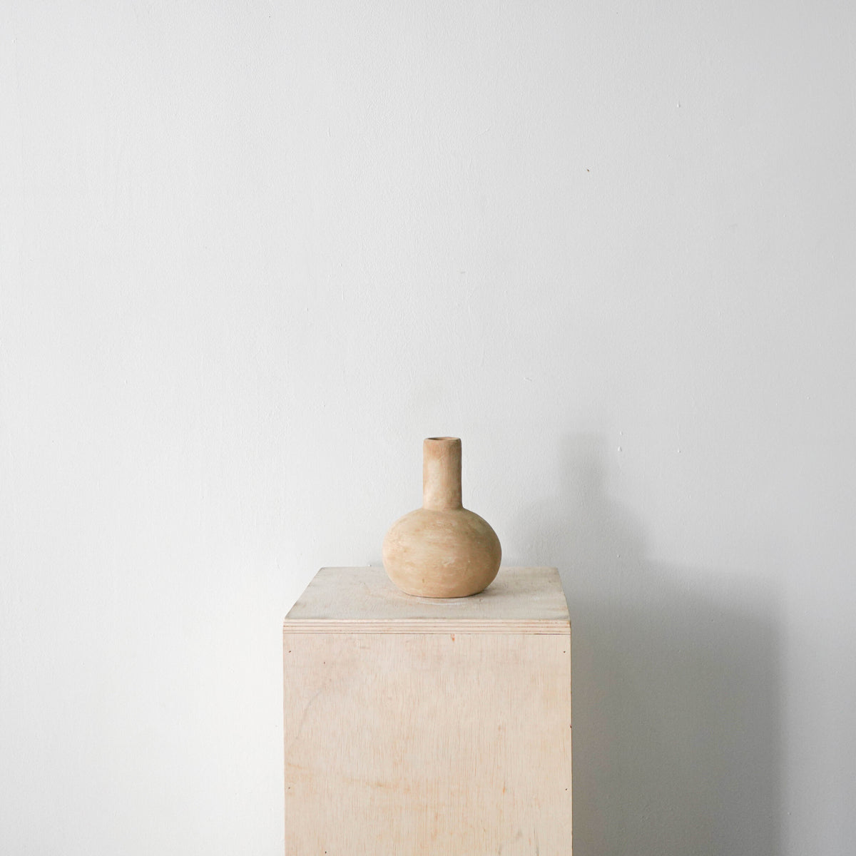 Chisisi Vessel Dark Sand - Okiara